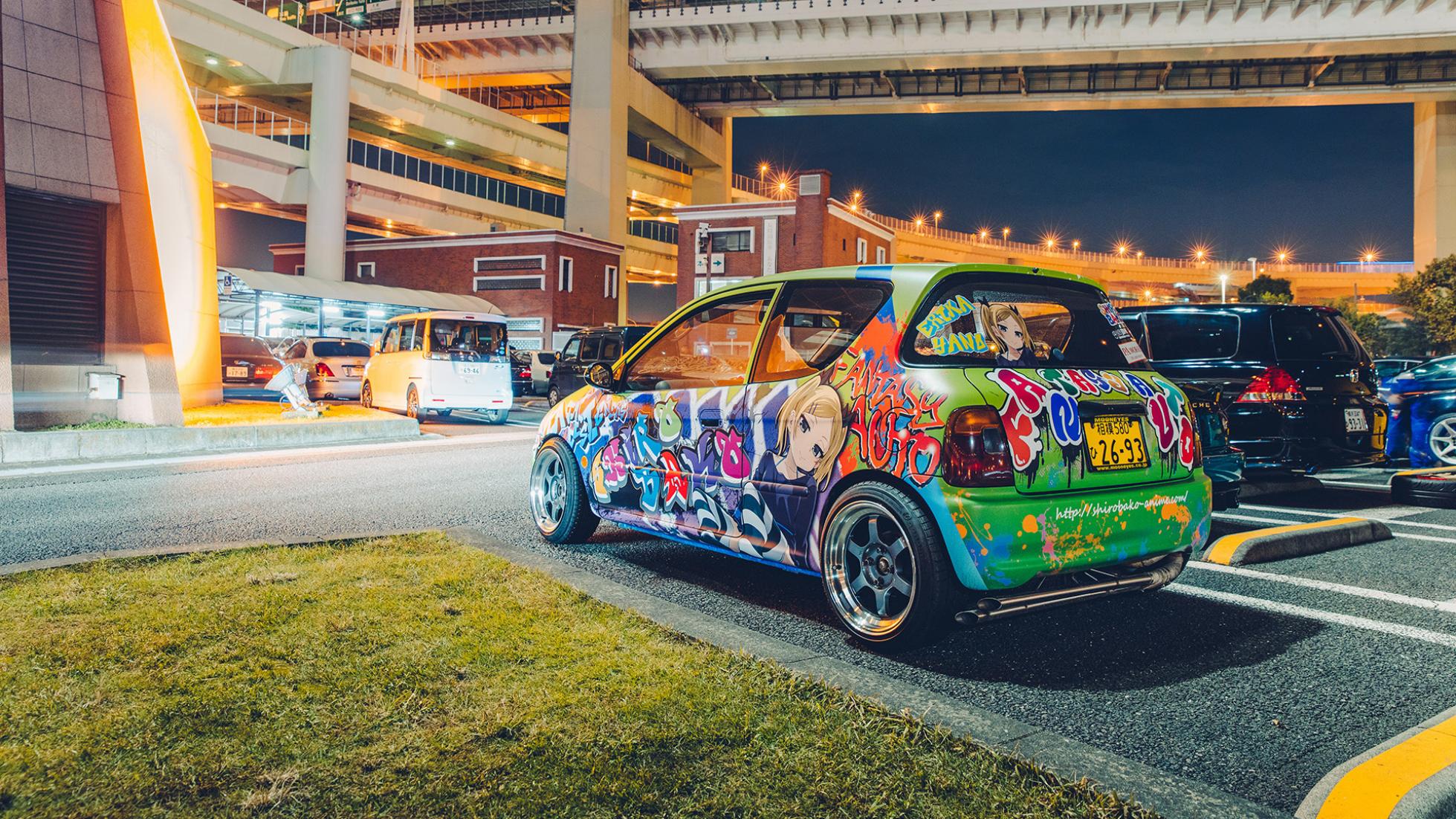 Rassemblement Daikoku Futo (Japon) : 100.000 chevaux sur un parking