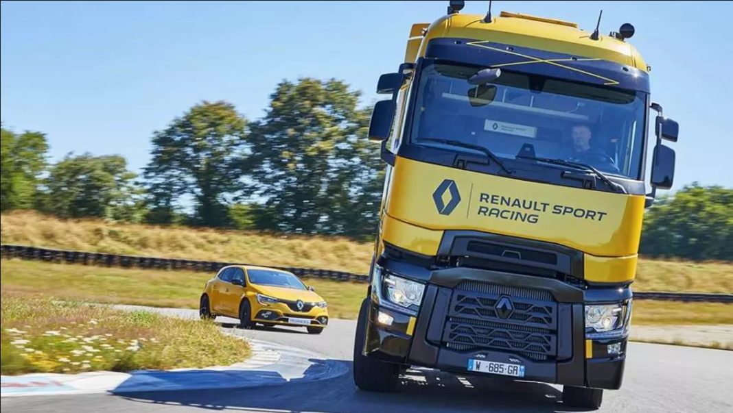 Renault Trucks T High RS Racing : le camion édition Formule 1