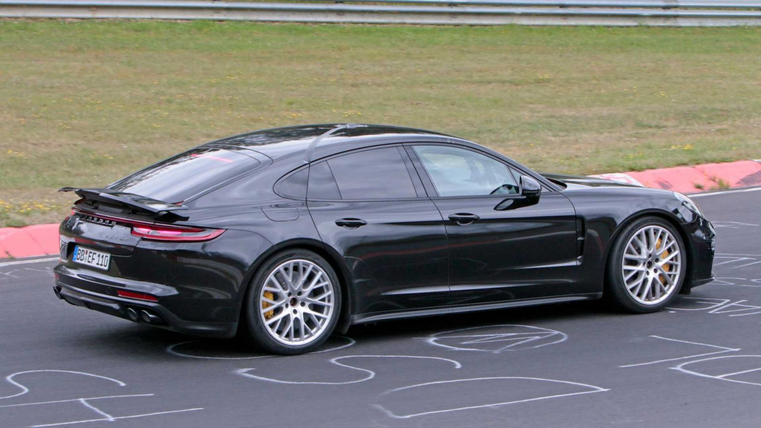 Record au circuit du Nürburgring pour la nouvelle Porsche Panamera